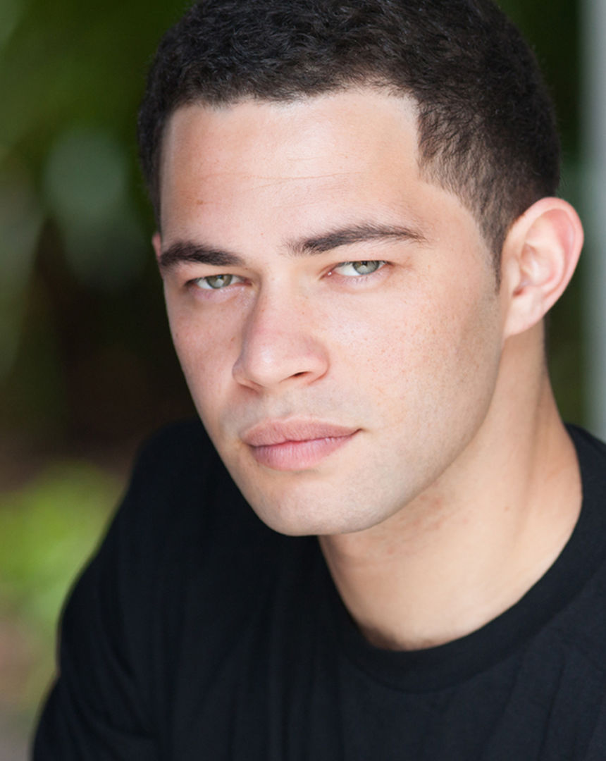 Vinnie Bennett - Actor Profile & Biography